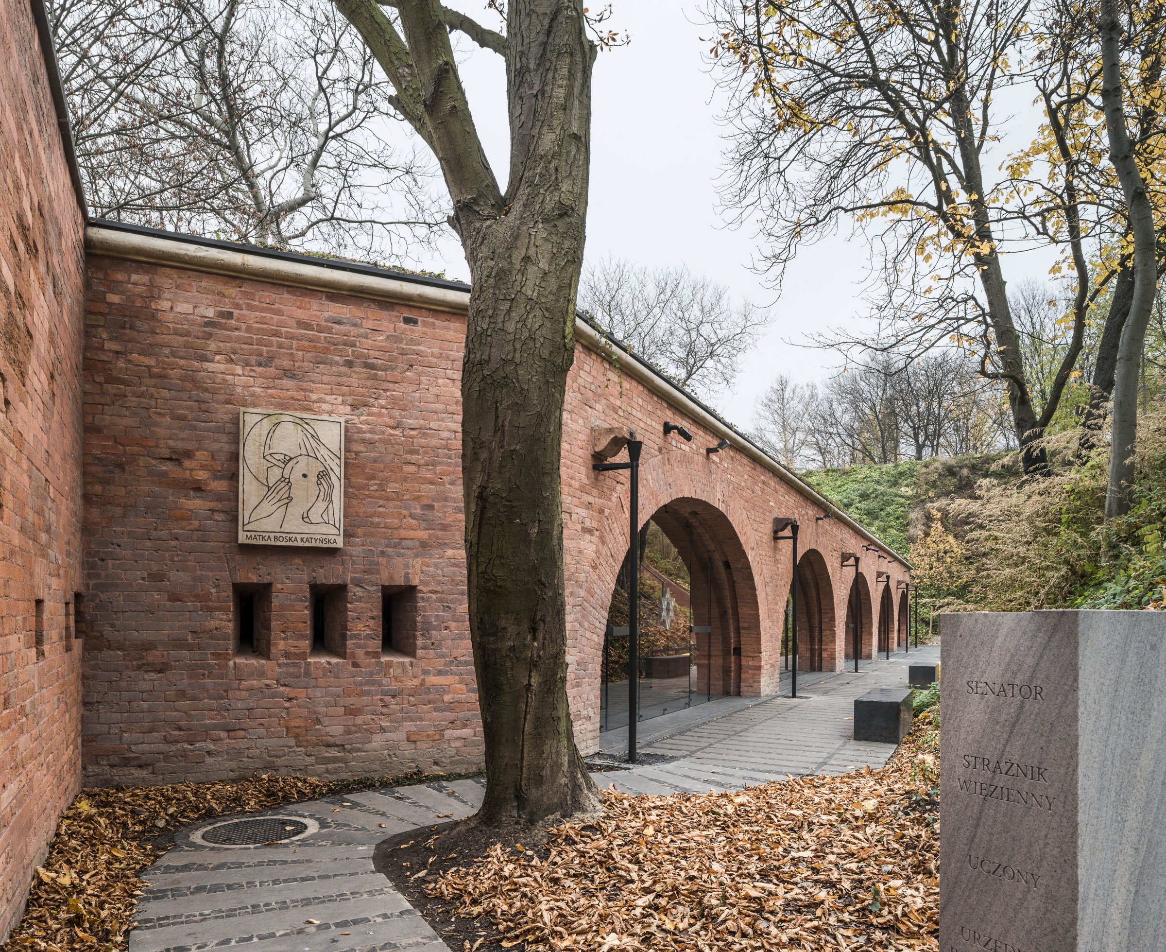 Katyn Museum, Warsaw, PL - P.A.C.E.
